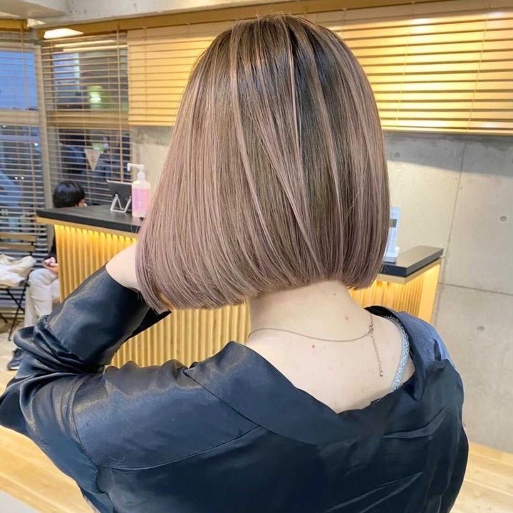 リバースプランクヒップレイズ🍑お尻・腿裏・腰のトレーニング💪🏾身体の背面を鍛えて後ろ姿を美しく @hanaefitness - TikTok