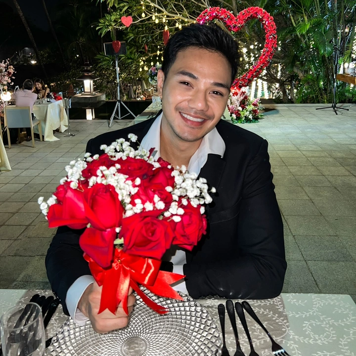 Charlie-Kyaw Ye Myint Nyein- @charliekelen TikTok 分析|プロフィール、動画、ハッシュタグ | Exolyt