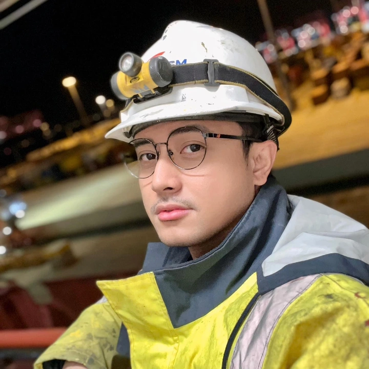 Christopher Tuazon - @tofftheseaman TikTok Analytics | Profile, videos & hashtags | Exolyt