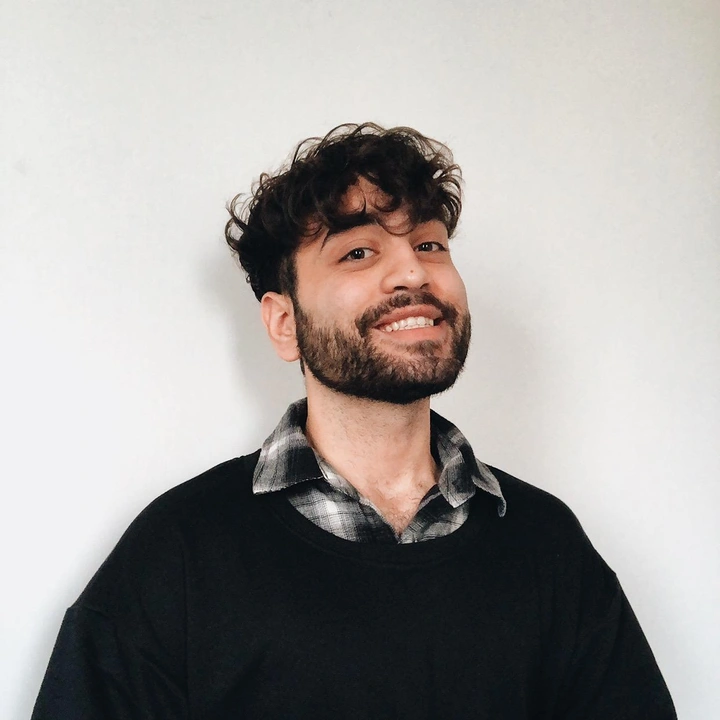 elrom 🙇‍♂️💗🤍 - @elrom TikTok Analytics | Profile, videos & hashtags ...