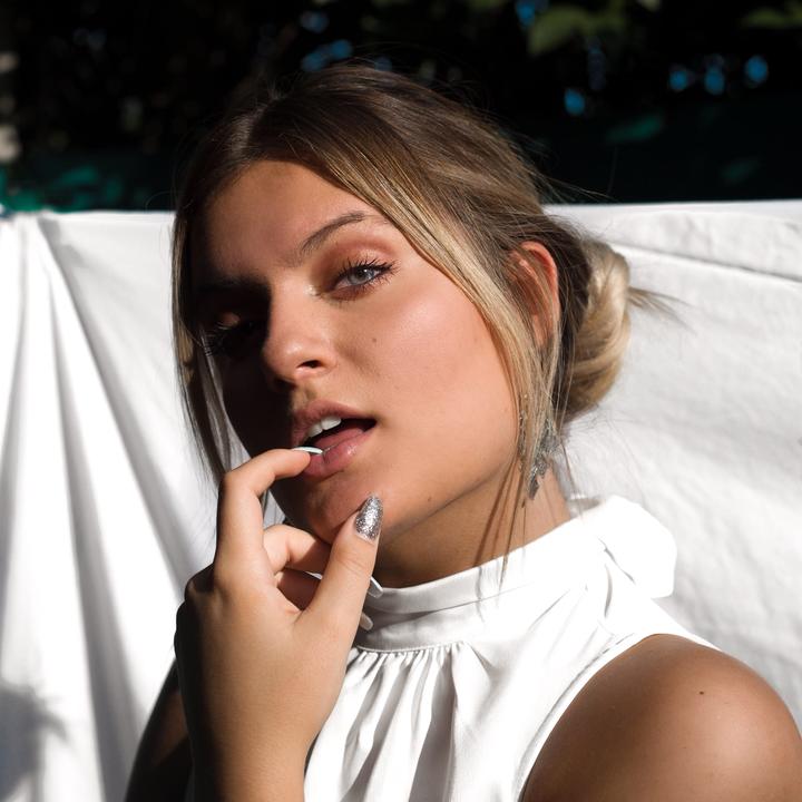 Daiana 🥀 - @daimendel TikTok Analytics | Profile, videos & hashtags ...